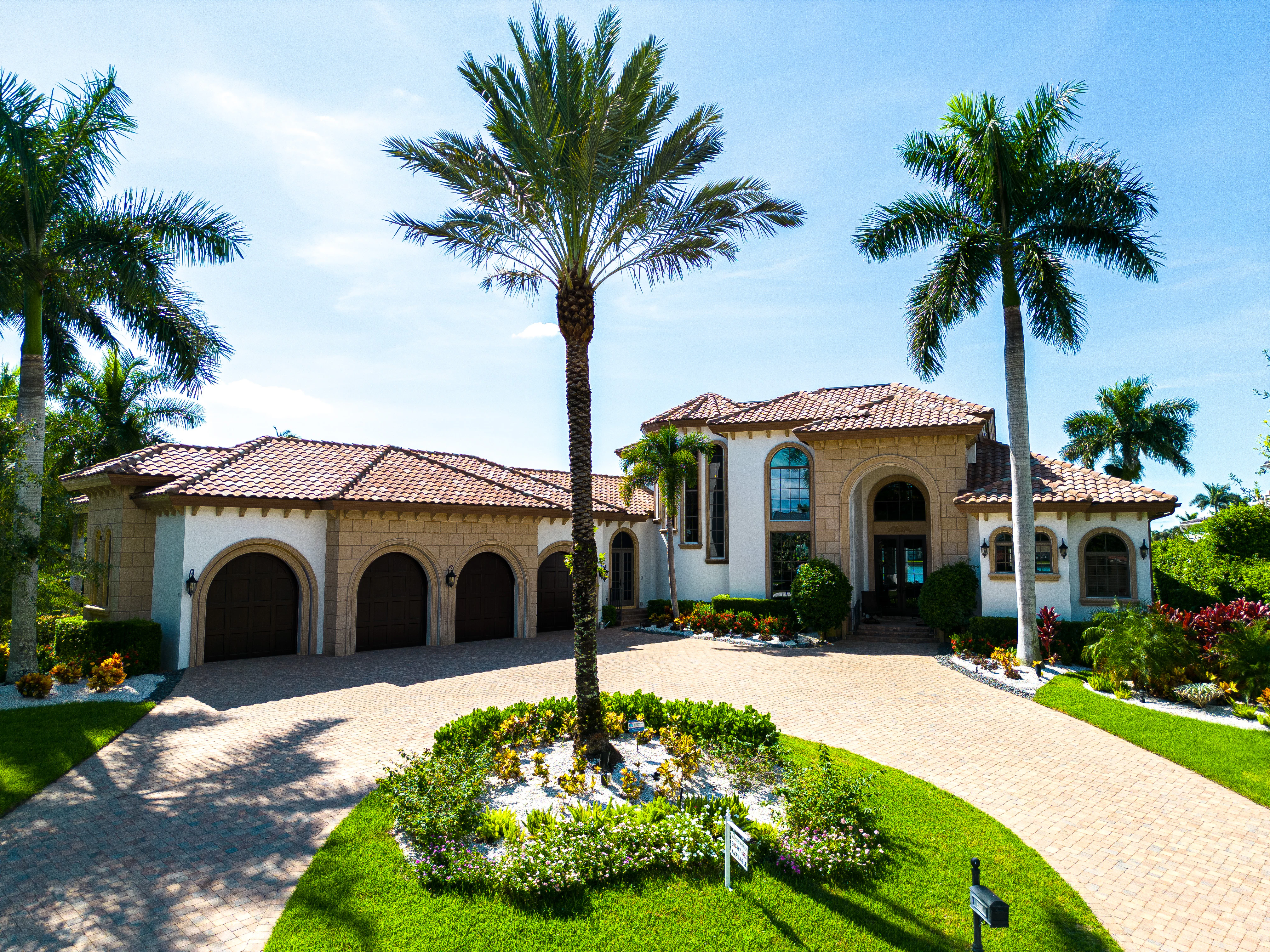 Luxury Rentals Naples - Villa Pads